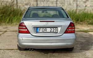 Mercedes-Benz c-220 2005 in Kaunas, with an engine capacity of 2.20 L and mileage of 412 thousand km for 1250 €, photo 8 on AUTOMOTO.COM.LV