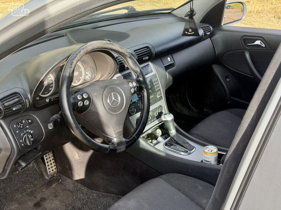 Mercedes-Benz c-220 2005 in Kaunas, with an engine capacity of 2.20 L and mileage of 412 thousand km for 1250 €, photo 10 on AUTOMOTO.COM.LV