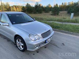 Mercedes-Benz c-220 2006 in Riga, with an engine capacity of 2.20 L and mileage of 261 thousand km for 2600 €, photo 2 on AUTOMOTO.COM.LV