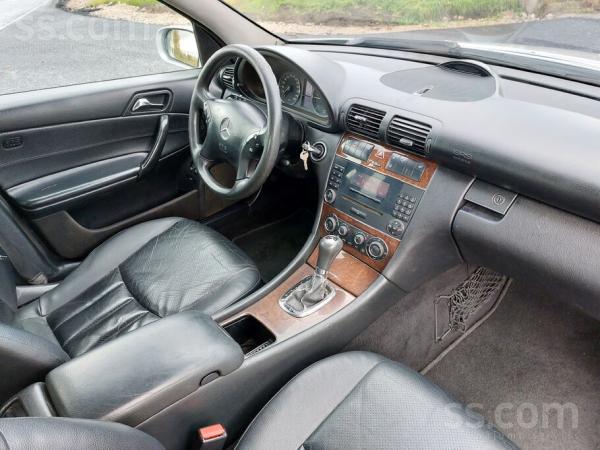 Mercedes-Benz c-220 2006 in Jelgava, with an engine capacity of 2.20 L and mileage of 372 thousand km for 1850 €, photo 11 on AUTOMOTO.COM.LV