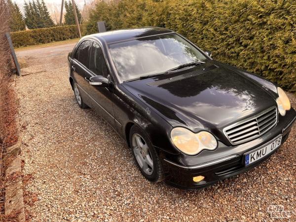 Mercedes-Benz c-220 2006 in Panevezys, with an engine capacity of 2.20 L and mileage of 434 thousand km for 2450 €, photo 3 on AUTOMOTO.COM.LV