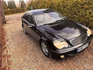 Mercedes-Benz c-220 2006 Panevēža, ar dzinēja tilpumu 2.20 L un nobraukumu 434 tūkst. km par 2450 €, foto 4 vietnē AUTOMOTO.COM.LV