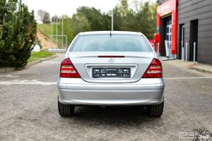 Mercedes-Benz c-220 2006 in Kretinga, with an engine capacity of 2.20 L and mileage of 276 thousand km for 3850 €, photo 7 on AUTOMOTO.COM.LV