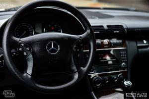 Mercedes-Benz c-220 2006 in Kretinga, with an engine capacity of 2.20 L and mileage of 276 thousand km for 3850 €, photo 11 on AUTOMOTO.COM.LV