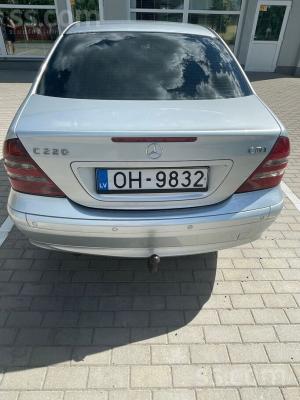 Мерседес Ц 220 2006 в Елгава, объемом двигателя 2.20 л и пробегом 300 тыс. км за 3400 €, фото 5 на AUTOMOTO.COM.LV