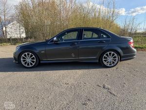 Mercedes-Benz c-220 2007 in Siauliai, with an engine capacity of 2.20 L and mileage of 334 thousand km for 3822 €, photo  on AUTOMOTO.COM.LV