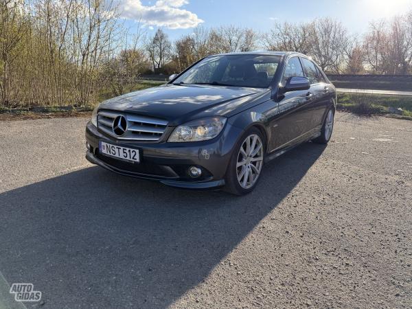 Mercedes-Benz c-220 2007 in Siauliai, with an engine capacity of 2.20 L and mileage of 334 thousand km for 3822 €, photo 2 on AUTOMOTO.COM.LV