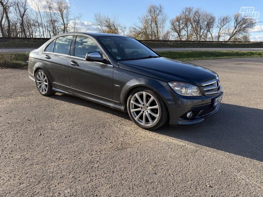 Mercedes-Benz c-220 2007 Šauļi, ar dzinēja tilpumu 2.20 L un nobraukumu 334 tūkst. km par 3822 €, foto 4 vietnē AUTOMOTO.COM.LV