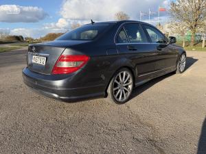 Mercedes-Benz c-220 2007 Šauļi, ar dzinēja tilpumu 2.20 L un nobraukumu 334 tūkst. km par 3822 €, foto 5 vietnē AUTOMOTO.COM.LV