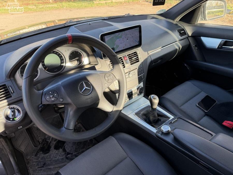 Mercedes-Benz c-220 2007 Šauļi, ar dzinēja tilpumu 2.20 L un nobraukumu 334 tūkst. km par 3822 €, foto 12 vietnē AUTOMOTO.COM.LV