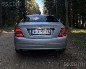 Мерседес Ц 220 2007 в Валмиера, объемом двигателя 2.20 л и пробегом 345 тыс. км за 4650 €, фото 9 на AUTOMOTO.COM.LV