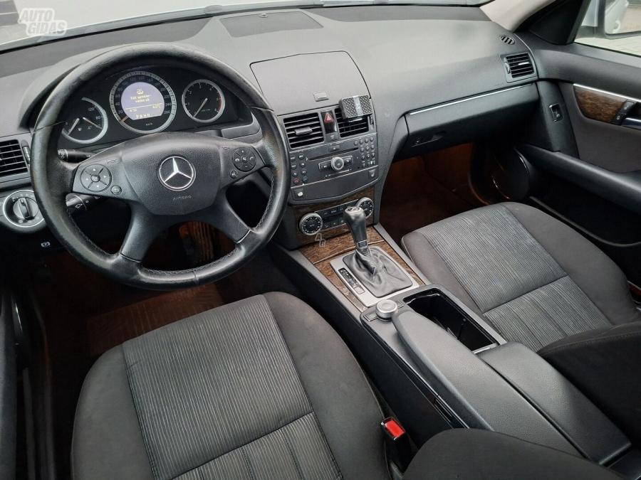 Mercedes-Benz c-220 2008 in Silute, with an engine capacity of 2.20 L and mileage of 309 thousand km for 2680 €, photo 17 on AUTOMOTO.COM.LV