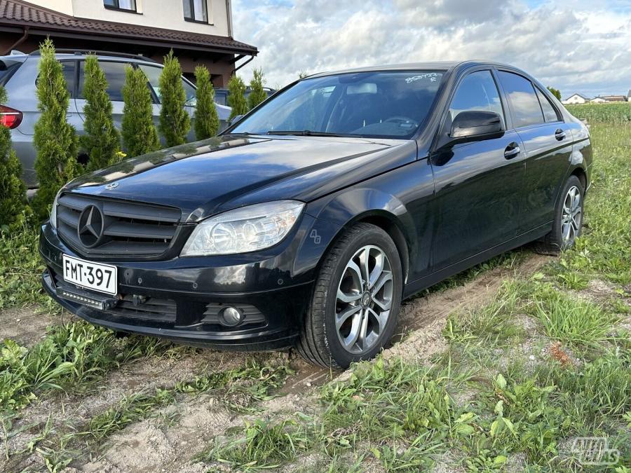 Mercedes-Benz c-220 2008 in Klaipeda, with an engine capacity of 2.20 L and mileage of 414 thousand km for 1550 €, photo 3 on AUTOMOTO.COM.LV