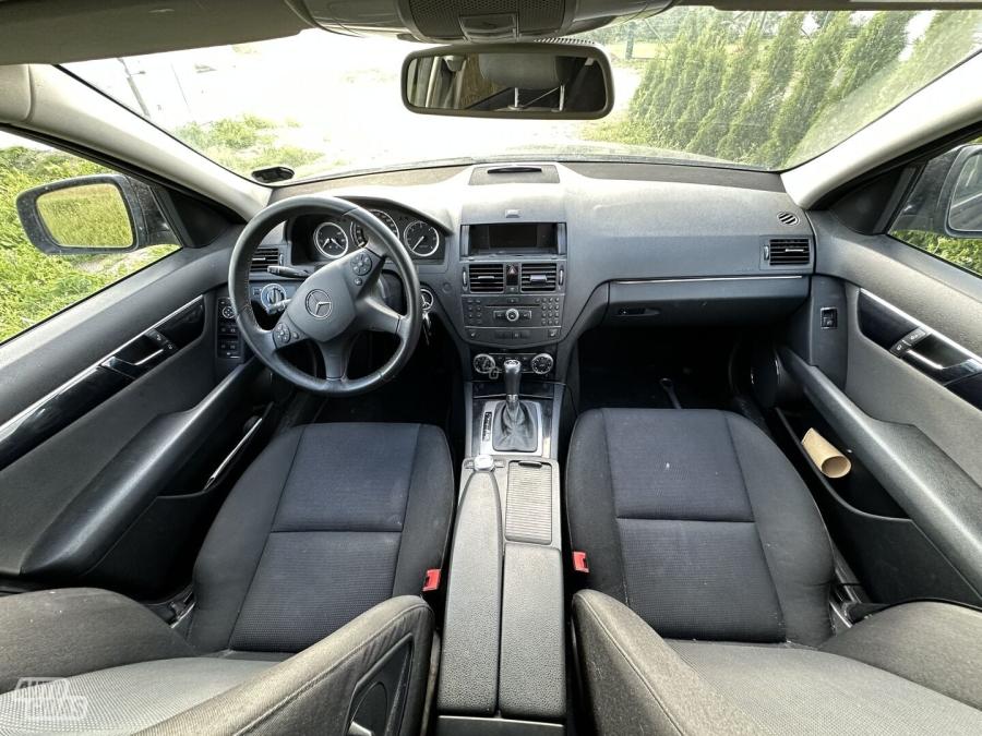 Mercedes-Benz c-220 2008 in Klaipeda, with an engine capacity of 2.20 L and mileage of 414 thousand km for 1550 €, photo 8 on AUTOMOTO.COM.LV