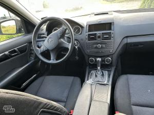 Mercedes-Benz c-220 2008 in Klaipeda, with an engine capacity of 2.20 L and mileage of 414 thousand km for 1550 €, photo 9 on AUTOMOTO.COM.LV