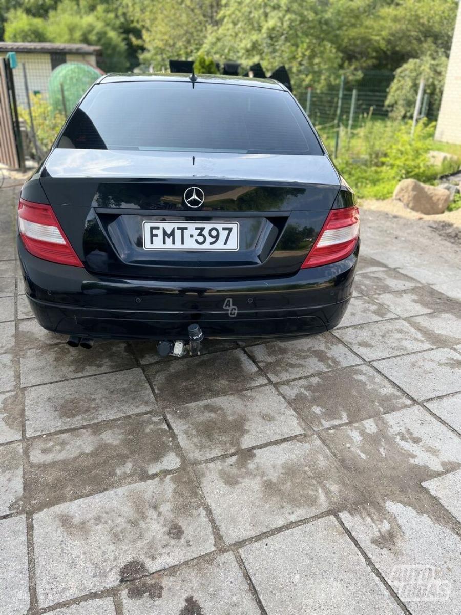 Mercedes-Benz c-220 2008 Kauņa, ar dzinēja tilpumu 2.20 L un nobraukumu 400 tūkst. km par 3300 €, foto 4 vietnē AUTOMOTO.COM.LV