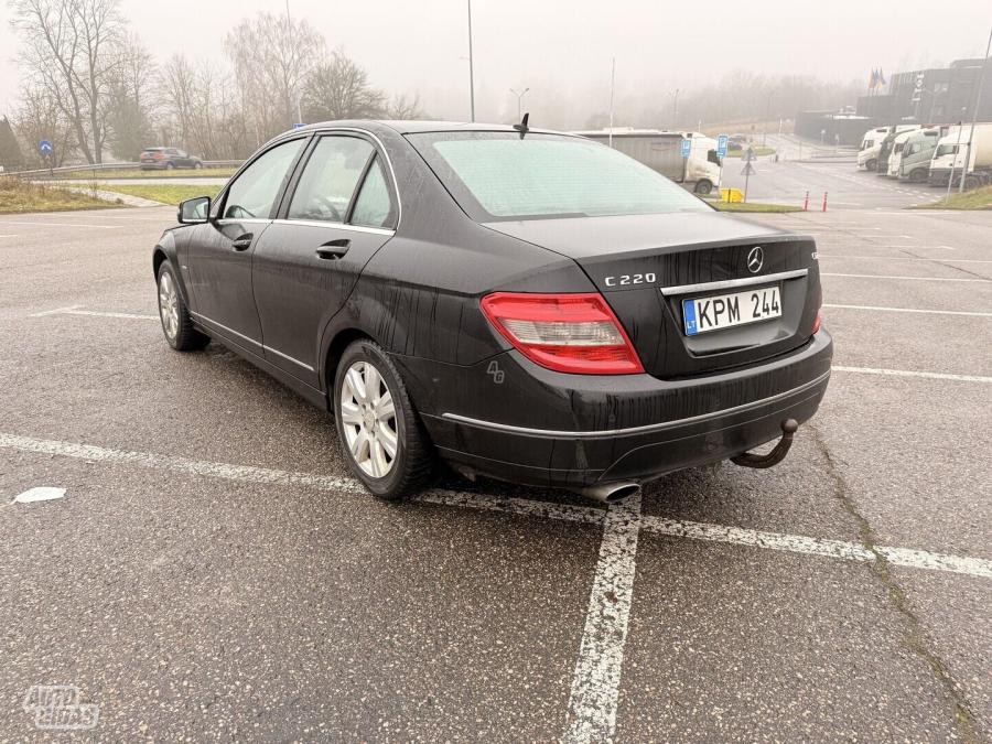 Mercedes-Benz c-220 2009 Viļņa, ar dzinēja tilpumu 2.10 L un nobraukumu 264 tūkst. km par 4100 €, foto 4 vietnē AUTOMOTO.COM.LV