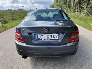 Мерседес Ц 220 2009 в Вильнюс, объемом двигателя 2.15 л и пробегом 390 тыс. км за 2900 €, фото 4 на AUTOMOTO.COM.LV