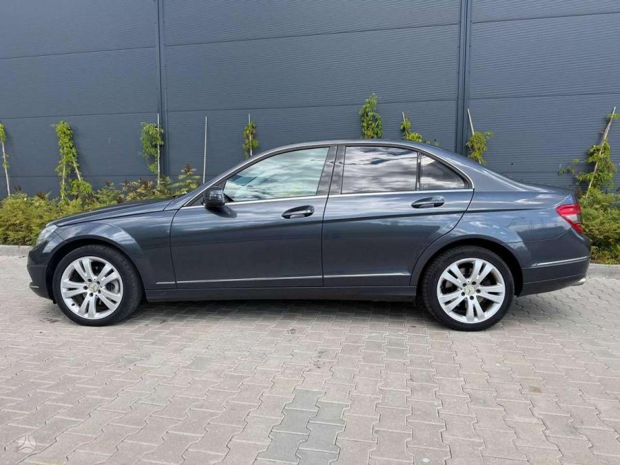 Mercedes-Benz c-220 2010 Viļņa, ar dzinēja tilpumu 2.15 L un nobraukumu 238 tūkst. km par 5950 €, foto 7 vietnē AUTOMOTO.COM.LV