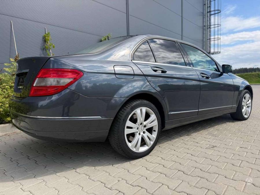 Mercedes-Benz c-220 2010 Viļņa, ar dzinēja tilpumu 2.15 L un nobraukumu 238 tūkst. km par 5950 €, foto 9 vietnē AUTOMOTO.COM.LV