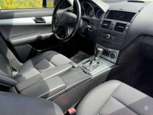 Mercedes-Benz c-220 2010 Viļņa, ar dzinēja tilpumu 2.15 L un nobraukumu 238 tūkst. km par 5950 €, foto 15 vietnē AUTOMOTO.COM.LV