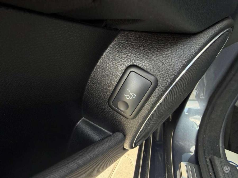 Mercedes-Benz c-220 2010 Viļņa, ar dzinēja tilpumu 2.15 L un nobraukumu 238 tūkst. km par 5950 €, foto 16 vietnē AUTOMOTO.COM.LV