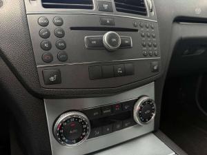 Mercedes-Benz c-220 2010 Viļņa, ar dzinēja tilpumu 2.15 L un nobraukumu 238 tūkst. km par 5950 €, foto 20 vietnē AUTOMOTO.COM.LV