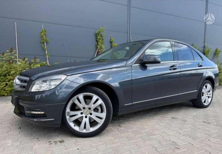 Mercedes-Benz c-220 2010 in Vilnius, with an engine capacity of 2.15 L and mileage of 239 thousand km for 5899 €, photo 3 on AUTOMOTO.COM.LV