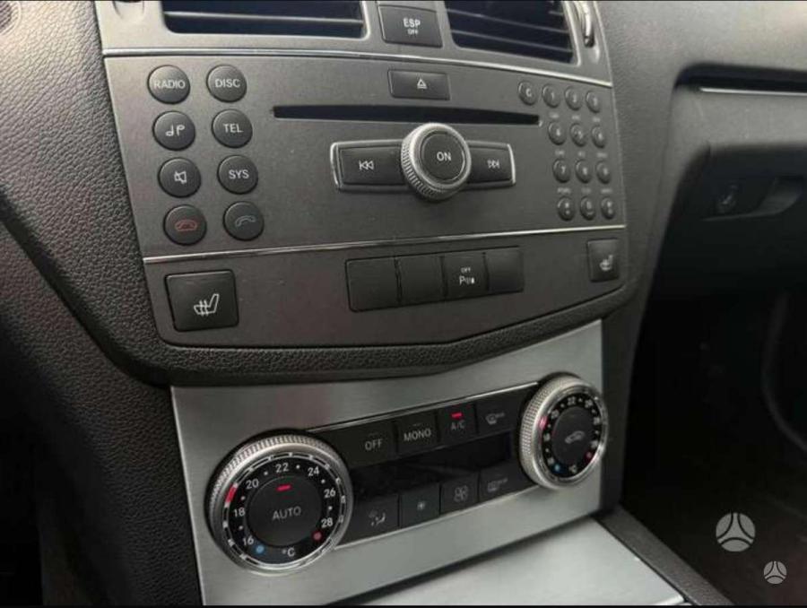 Mercedes-Benz c-220 2010 in Vilnius, with an engine capacity of 2.15 L and mileage of 239 thousand km for 5899 €, photo 11 on AUTOMOTO.COM.LV