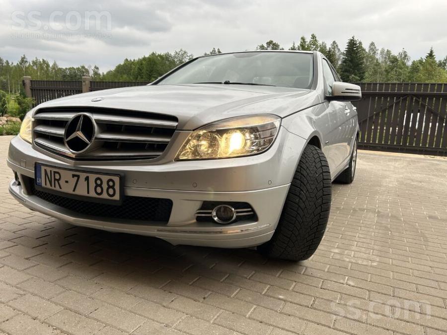 Mercedes-Benz c-220 2011 Rīga, ar dzinēja tilpumu 2.20 L un nobraukumu 296 tūkst. km par 2950 €, foto 1 vietnē AUTOMOTO.COM.LV