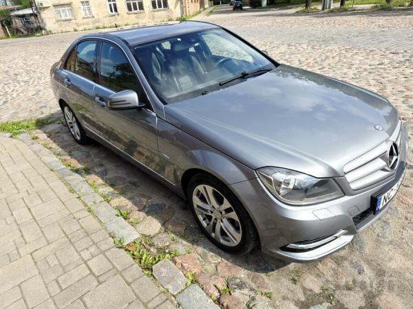 Мерседес Ц 220 2011 в Елгава, объемом двигателя 2.20 л и пробегом 212 тыс. км за 8300 €, фото 5 на AUTOMOTO.COM.LV