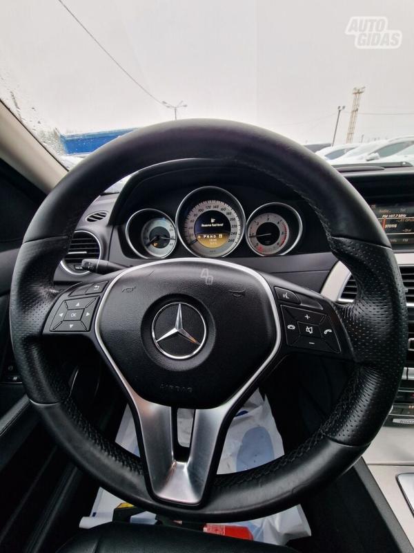 Mercedes-Benz c-220 2012 in Vilnius, with an engine capacity of 2.10 L and mileage of 220 thousand km for 6399 €, photo 8 on AUTOMOTO.COM.LV