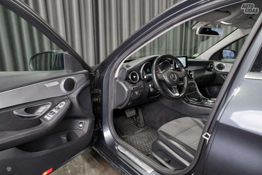 Mercedes-Benz c-220 2014 Marijampole, ar dzinēja tilpumu 2.10 L un nobraukumu 314 tūkst. km par 11450 €, foto 20 vietnē AUTOMOTO.COM.LV