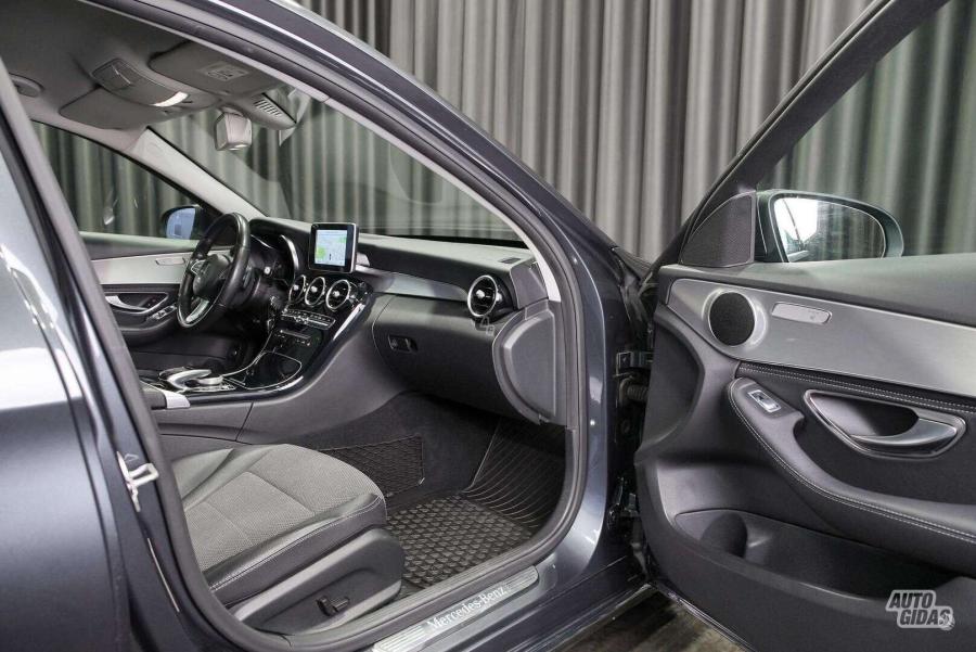Mercedes-Benz c-220 2014 Marijampole, ar dzinēja tilpumu 2.10 L un nobraukumu 314 tūkst. km par 11450 €, foto 32 vietnē AUTOMOTO.COM.LV
