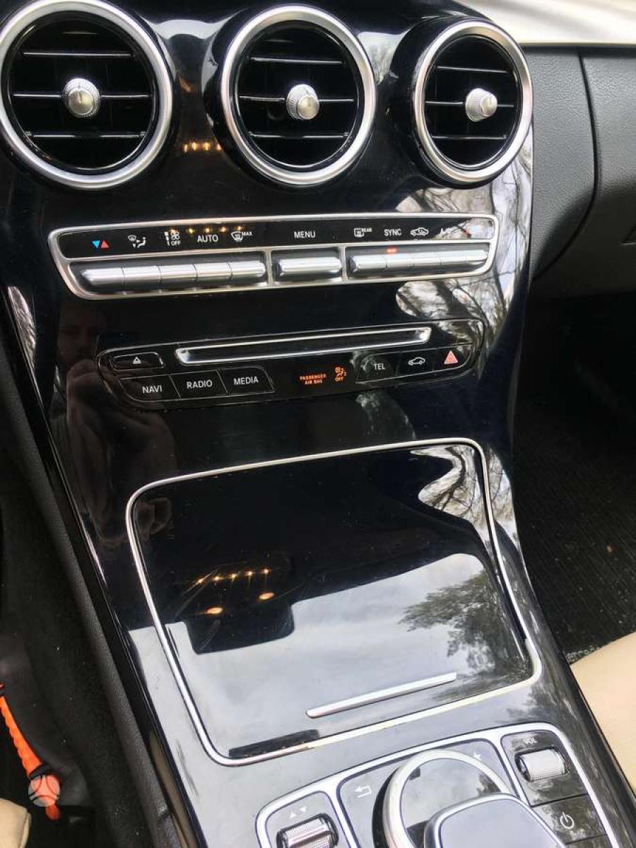 Mercedes-Benz c-220 2015 Viļņa, ar dzinēja tilpumu 2.14 L un nobraukumu 343 tūkst. km par 11700 €, foto 18 vietnē AUTOMOTO.COM.LV