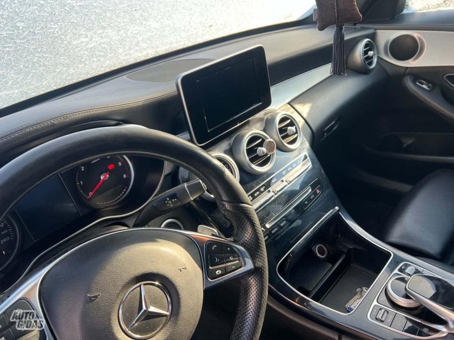 Mercedes-Benz c-220 2015 Kauņa, ar dzinēja tilpumu 2.10 L un nobraukumu 425 tūkst. km par 12999 €, foto 3 vietnē AUTOMOTO.COM.LV