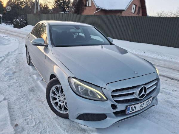 Mercedes-Benz c-220 2016 in Kaunas, with an engine capacity of 2.14 L and mileage of 280 thousand km for 8350 €, photo 1 on AUTOMOTO.COM.LV