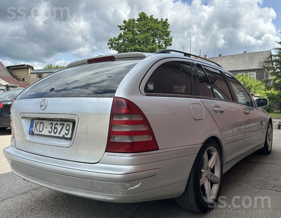 Mercedes-Benz c-220 2001 Jelgava, ar dzinēja tilpumu 2.00 L un nobraukumu 360 tūkst. km par 1080 €, foto 5 vietnē AUTOMOTO.COM.LV