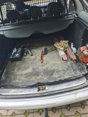 Mercedes-Benz c-220 2002 in Moletai, with an engine capacity of 2.20 L and mileage of 415 thousand km for 1600 €, photo 10 on AUTOMOTO.COM.LV