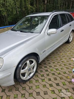Mercedes-Benz c-220 2002 in Moletai, with an engine capacity of 2.20 L and mileage of 415 thousand km for 1600 €, photo 11 on AUTOMOTO.COM.LV