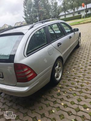 Mercedes-Benz c-220 2002 in Moletai, with an engine capacity of 2.20 L and mileage of 415 thousand km for 1600 €, photo 12 on AUTOMOTO.COM.LV