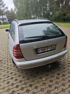 Mercedes-Benz c-220 2002 in Moletai, with an engine capacity of 2.20 L and mileage of 415 thousand km for 1600 €, photo 13 on AUTOMOTO.COM.LV