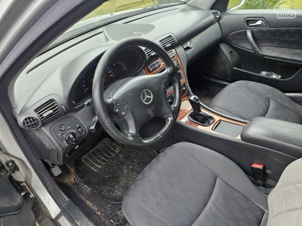 Mercedes-Benz c-220 2003 Druskininkai, ar dzinēja tilpumu 2.10 L un nobraukumu 320 tūkst. km par 850 €, foto 6 vietnē AUTOMOTO.COM.LV