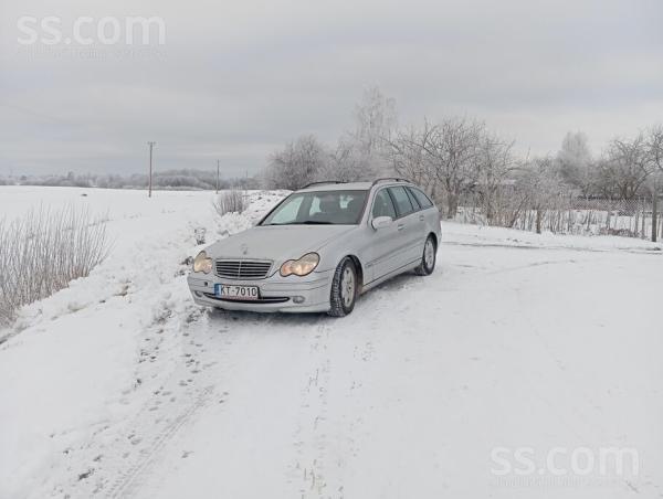 Mercedes-Benz c-220 2003 Talsi, ar dzinēja tilpumu 2.20 L un nobraukumu 292 tūkst. km par 2350 €, foto 1 vietnē AUTOMOTO.COM.LV