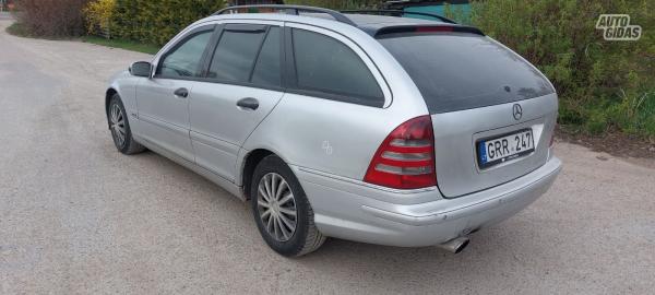 Mercedes-Benz c-220 2003 Viļņa, ar dzinēja tilpumu 2.20 L un nobraukumu 400 tūkst. km par 690 €, foto 4 vietnē AUTOMOTO.COM.LV