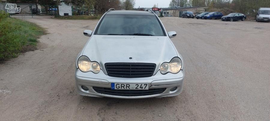 Mercedes-Benz c-220 2003 in Vilnius, with an engine capacity of 2.20 L and mileage of 400 thousand km for 690 €, photo 1 on AUTOMOTO.COM.LV