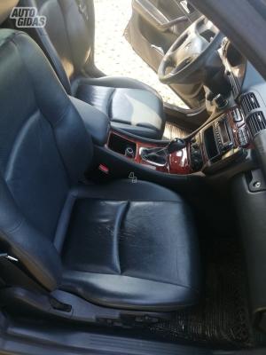 Mercedes-Benz c-220 2003 in Kaunas, with an engine capacity of 2.10 L and mileage of 380 thousand km for 1650 €, photo 4 on AUTOMOTO.COM.LV