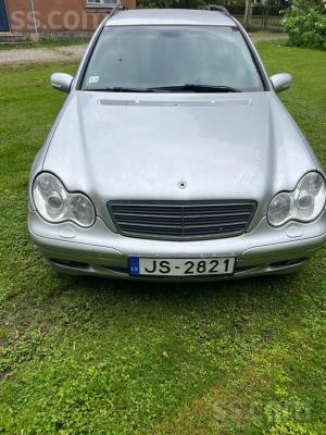 Mercedes-Benz c-220 2004 in Cesis, with an engine capacity of 2.20 L and mileage of 500 thousand km for 700 €, photo 3 on AUTOMOTO.COM.LV