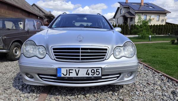 Mercedes-Benz c-220 2004 Marijampole, ar dzinēja tilpumu 2.20 L un nobraukumu 280 tūkst. km par 600 €, foto 4 vietnē AUTOMOTO.COM.LV