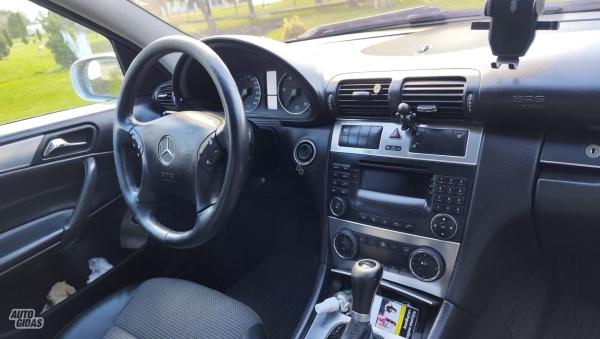 Mercedes-Benz c-220 2004 Marijampole, ar dzinēja tilpumu 2.20 L un nobraukumu 280 tūkst. km par 600 €, foto 9 vietnē AUTOMOTO.COM.LV